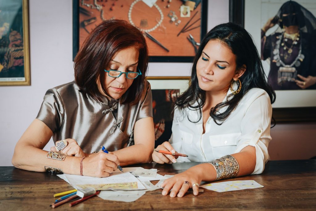 Behind the Scenes With Azza Fahmy at CNN’s Inside the Middle East ...