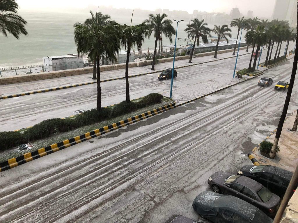 In Photos: Rare ‘Snowfall’ in Egypt’s Alexandria Marks End of 2021 ...