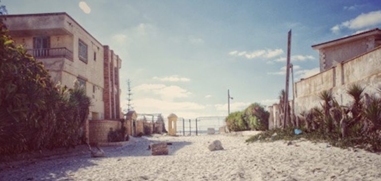 Remembering Egypt’s Forgotten Summer Gem: Al-Agami Beach | Egyptian Streets