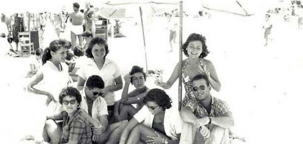 Remembering Egypt’s Forgotten Summer Gem: Al-Agami Beach | Egyptian Streets
