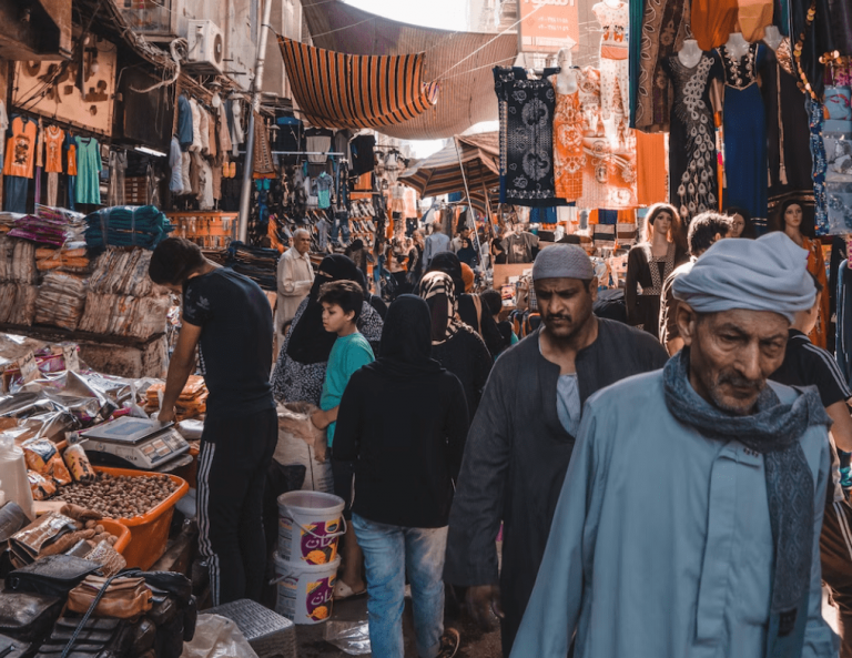 In the Cairo Heat: A Chat with Self-Made Street Vendors | Egyptian Streets