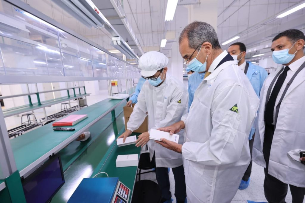 Egypt Emerges as a Smartphone Manufacturing Hub | Egyptian Streets