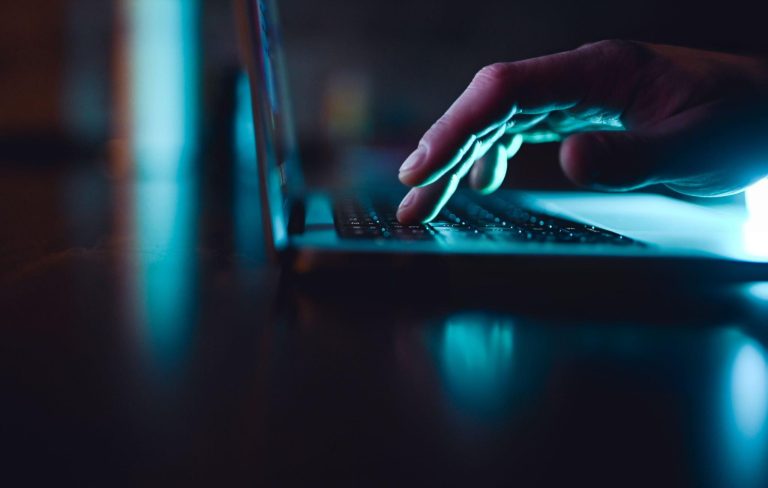 Understanding the Dark Web and its Illegal Activities | Egyptian Streets