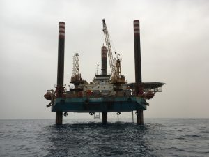 Drillship Admarine 12 Capsizes in the Gulf of Suez | Egyptian Streets